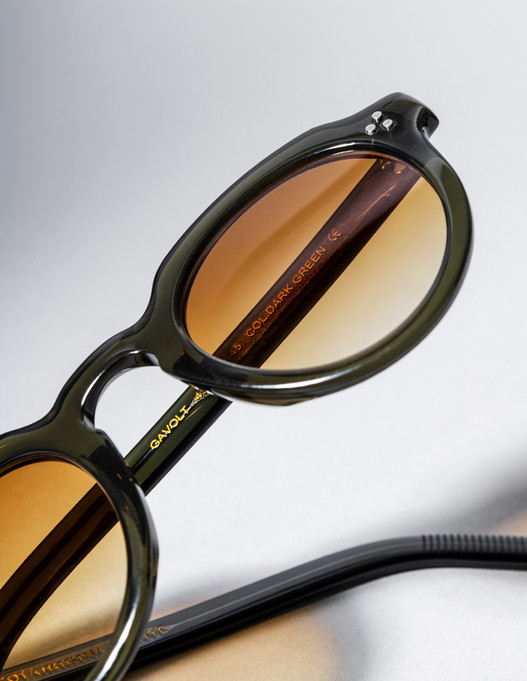 MOSCOT - MOSCOT SPRING 2024 LOOKBOOK - Page 4-5